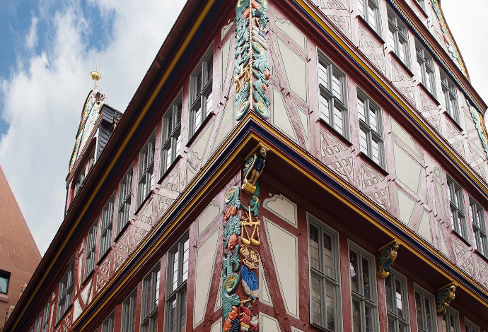 Verre historiquement authentique pour la restauration | SCHOTT